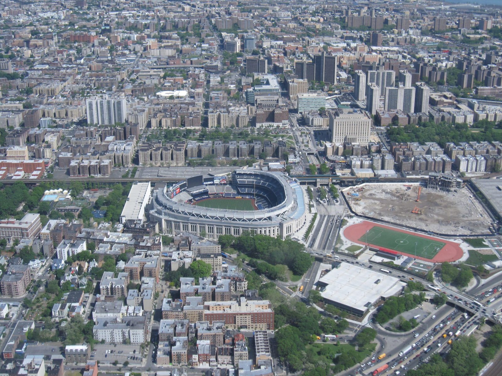 Bronx, a district to tour - times-square